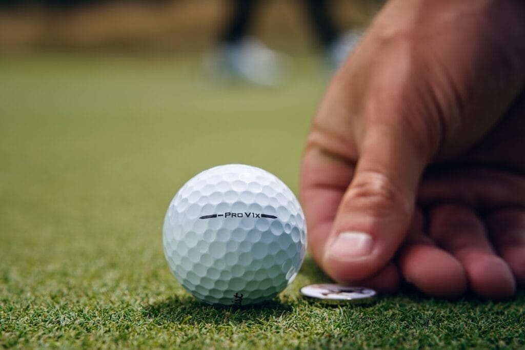Titleist Introduces NEW Pro V1x Left Dash (–Pro V1x) Golf Balls - Irish ...